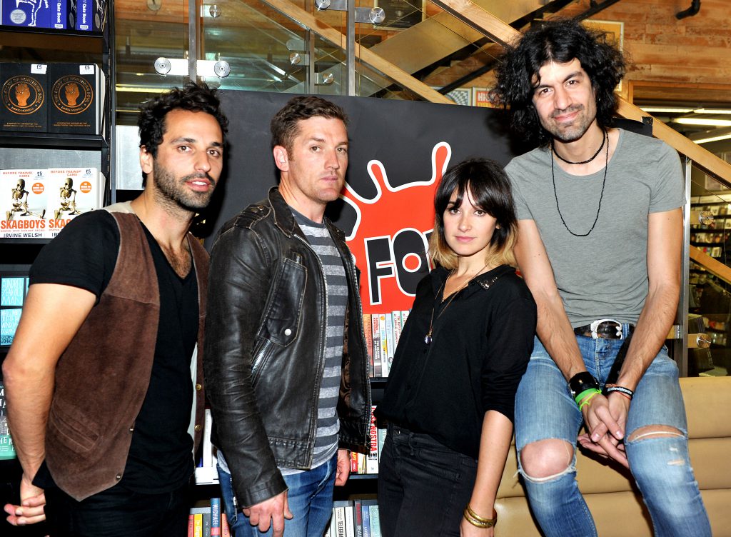 howling bells (gallery) - Fopp - the best music, films & books at low ...