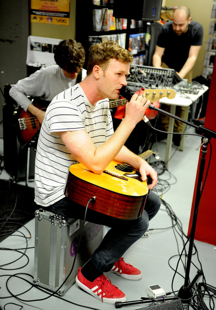 gengahr (gallery) - Fopp - the best music, films & books at low prices ...